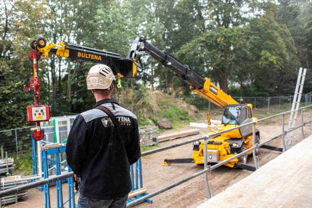 Verreiker huren met machinist | Bultena Verhuur BV