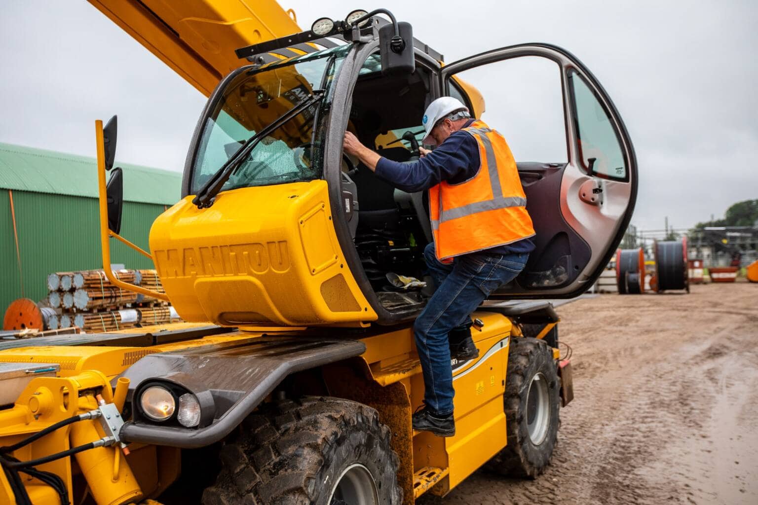 Verreiker huren met machinist | Bultena Verhuur BV