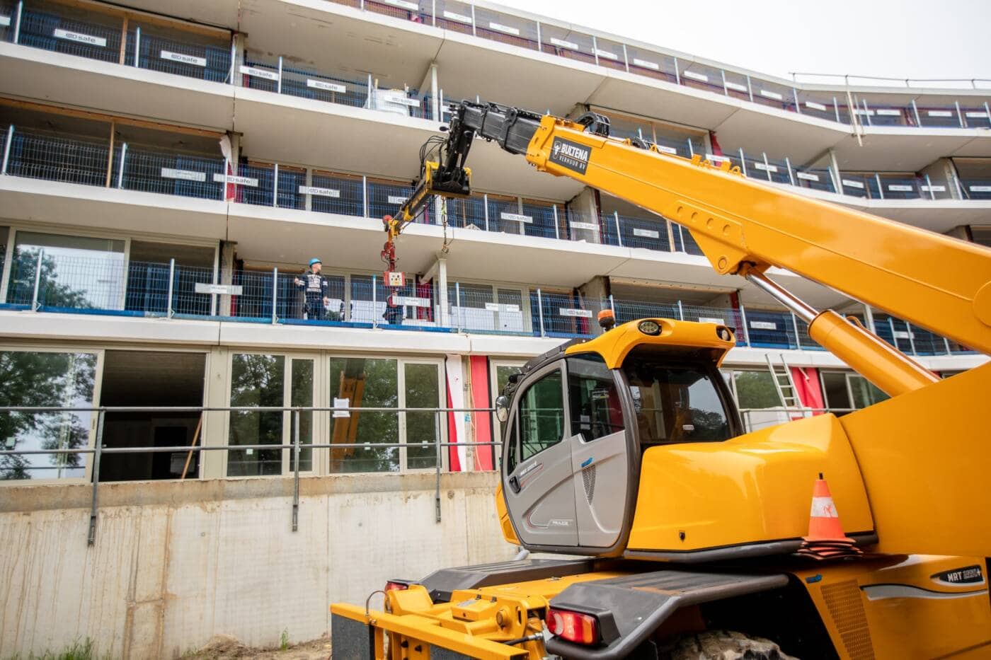 Verreiker huren met machinist | Bultena Verhuur BV